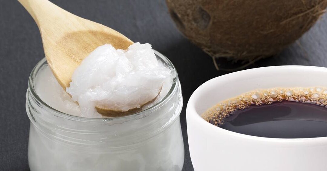 ¿El café con aceite de coco engorda? - Todo Engorda